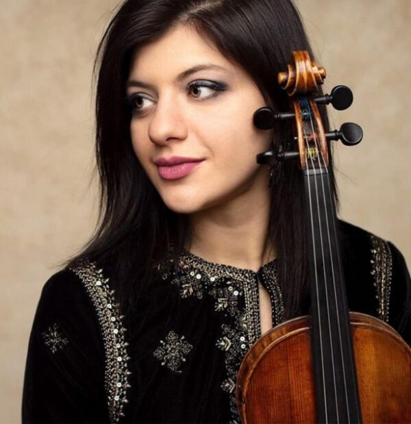 Alexandra Tirsu – Pharos Arts Foundation